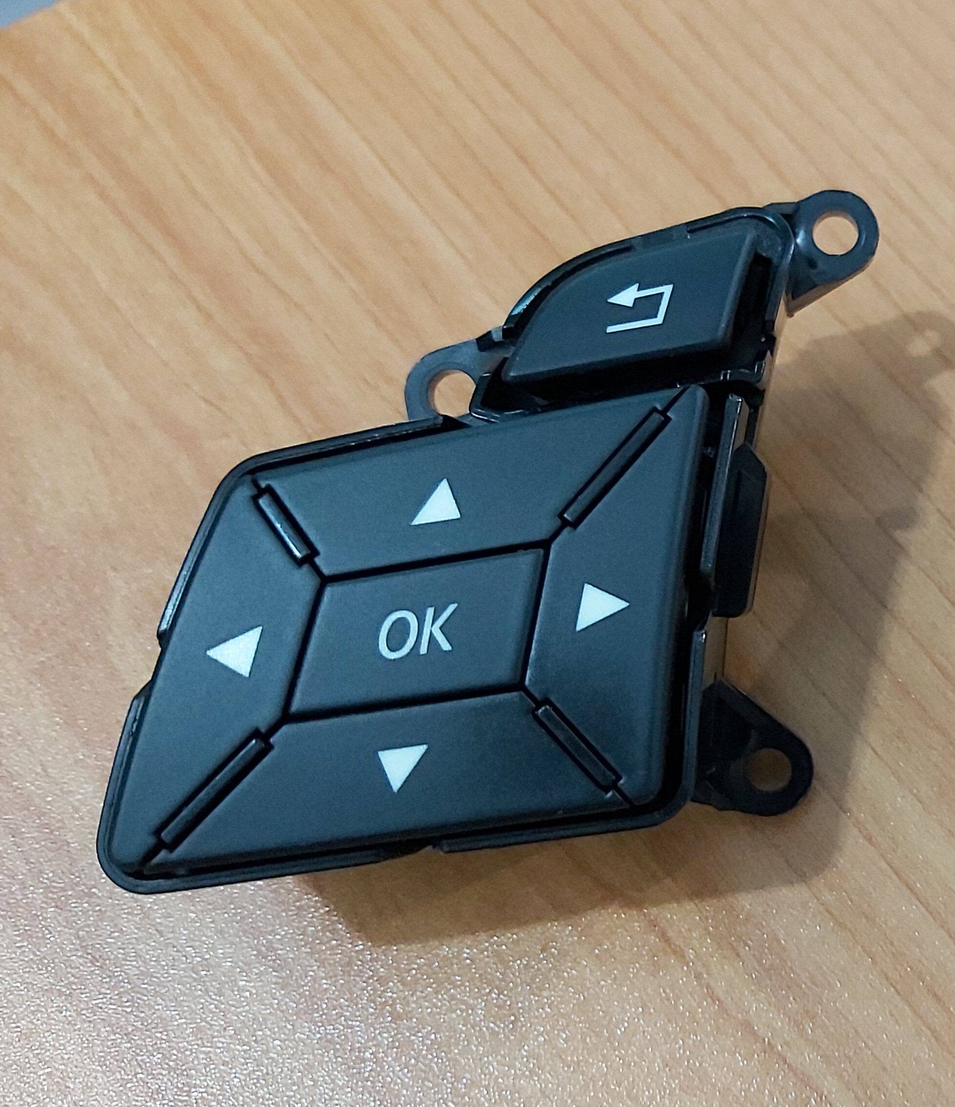 MERCEDES W204 W207 W212 W218 STEERING WHEEL BUTTON SWITCH | Lazada