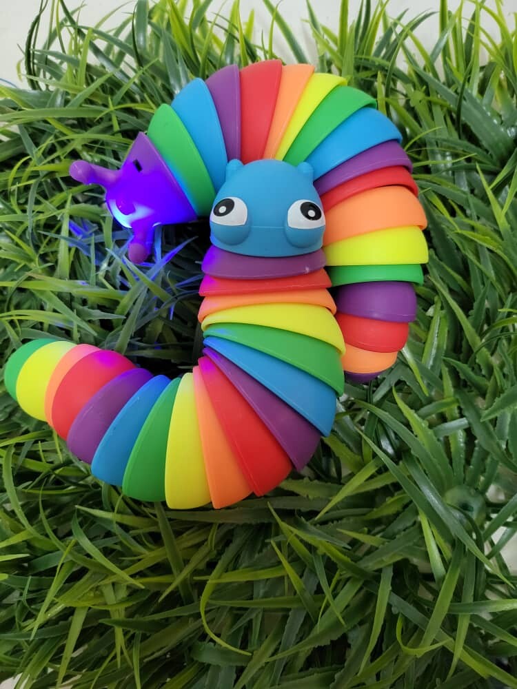 Tiktok Mainan Viral Fidget Finger Slug Articulated Sticky Stretch Slug ...