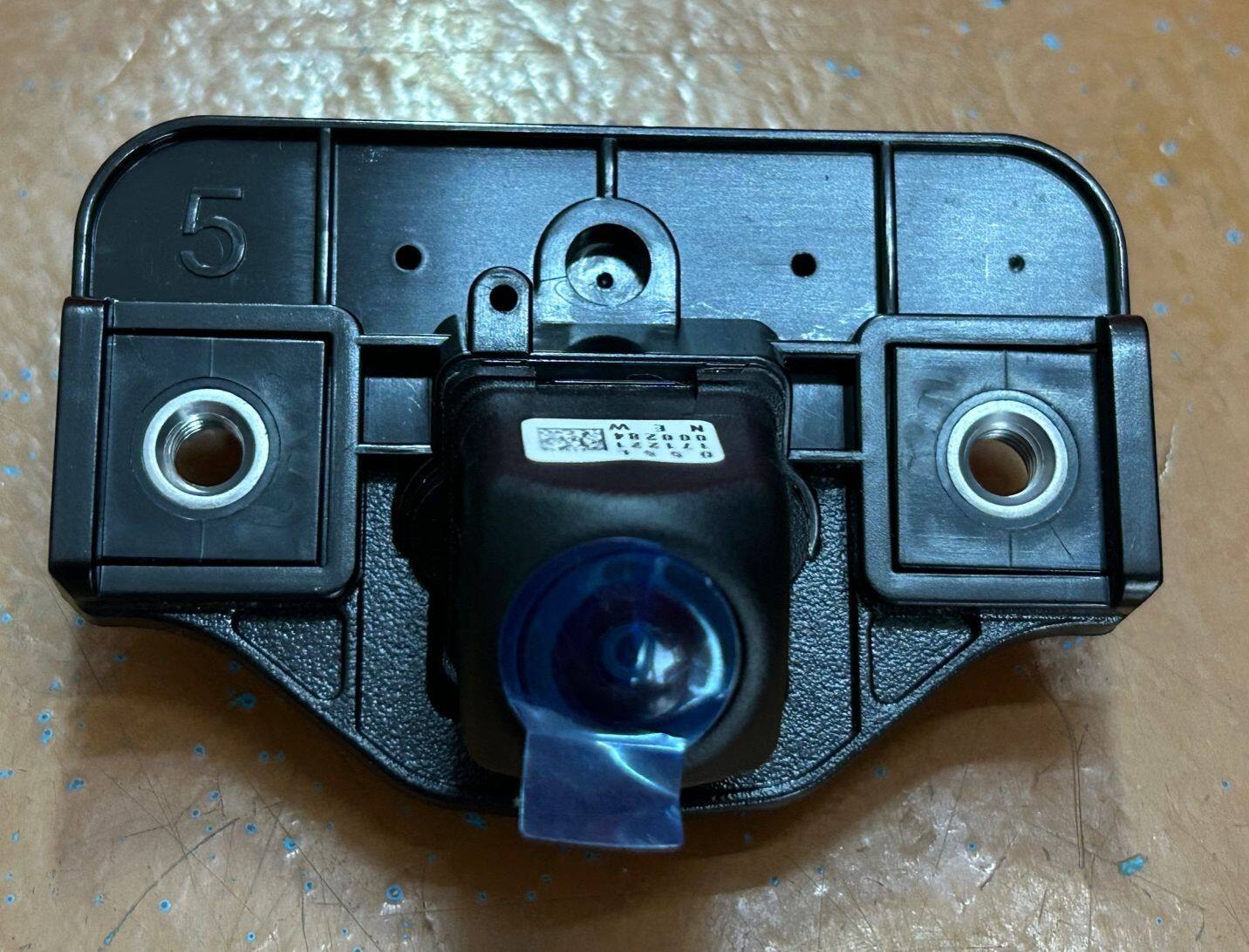 ORIGINAL PERODUA GENIUNE ATIVA REVERSE CAMERA TELEVISION | Lazada