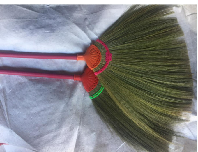 PENYAPU PLUS ++ JERAMI SUPER RINGAN (BESAR) HIGH QUALITY PADDY BROOM ...