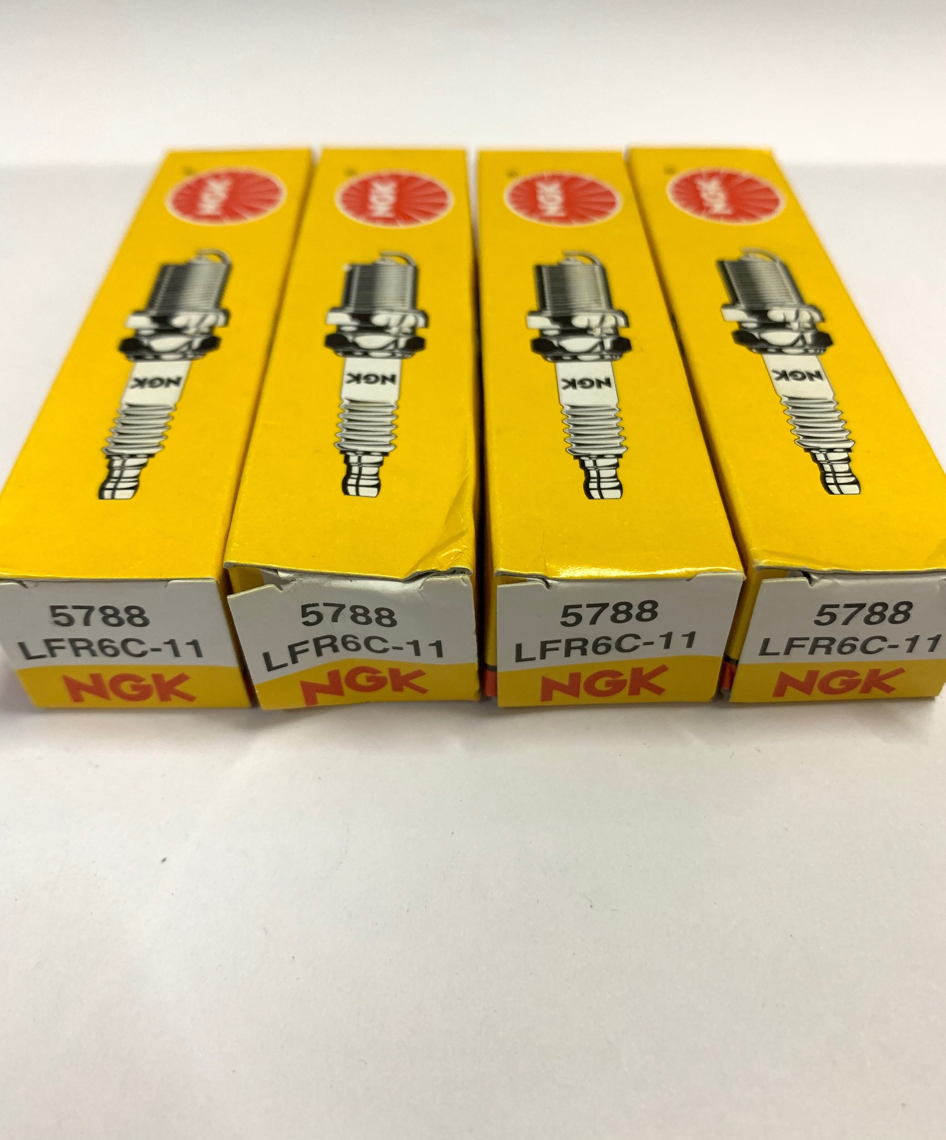 ORIGINAL LFR6C-11 (5788) NGK SPARK PLUG TOYOTA INNOVA, FORTUNER, LAND ...