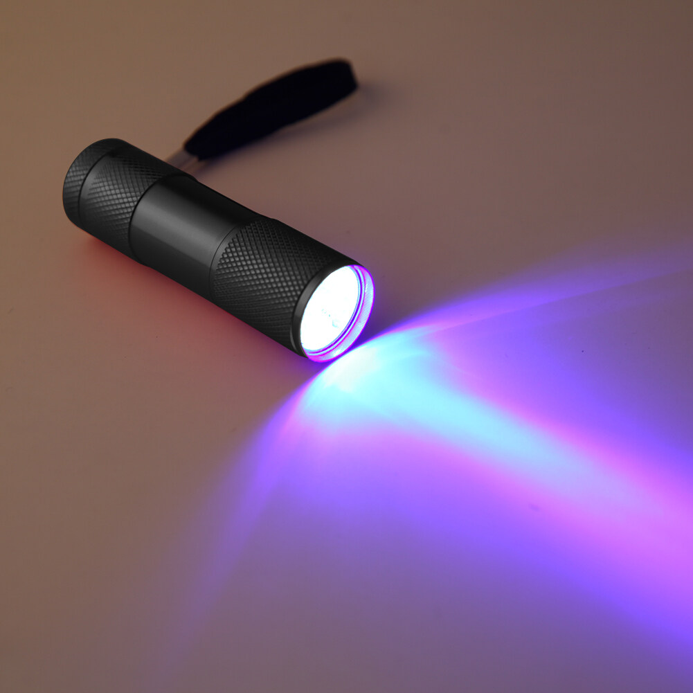 ไฟฉายพกพาขนาดเล็ก UV 9LED ไฟสีม่วงป้องกันการลื่นไถล395nm ไฟหลัง - Highfly365 - ThaiPick