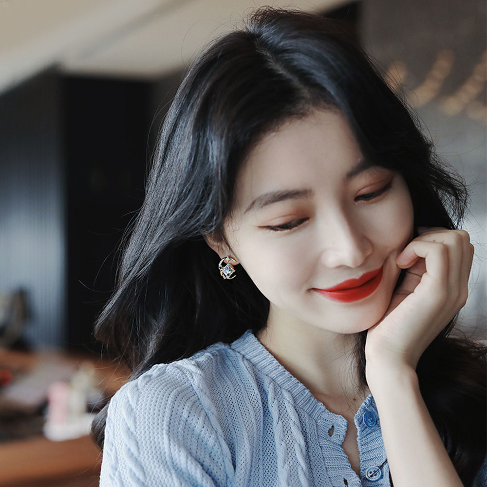 Sanhe S925เข็มเงินดาวดวงจันทร์ต่างหูสตั๊ดสำหรับสาวเกาหลีอารมณ์สูงเพชรปุมเครื่องประดับคริสตัล ...