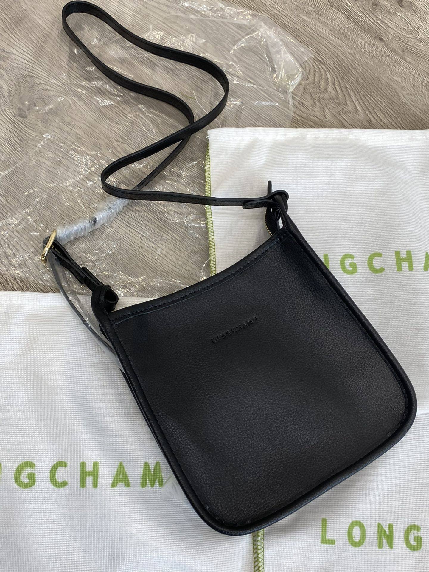 Longchamp กระเป๋าสี่เหลี่ยมเล็กสีสันสดใสขนาด: 25x20x5 - Life is like ...