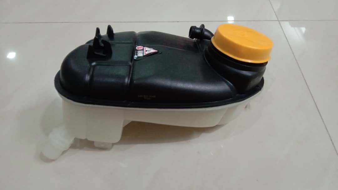 2465000049 Radiator Expansion Tank SPARE TANK Mercedes Benz W246 W117 ...