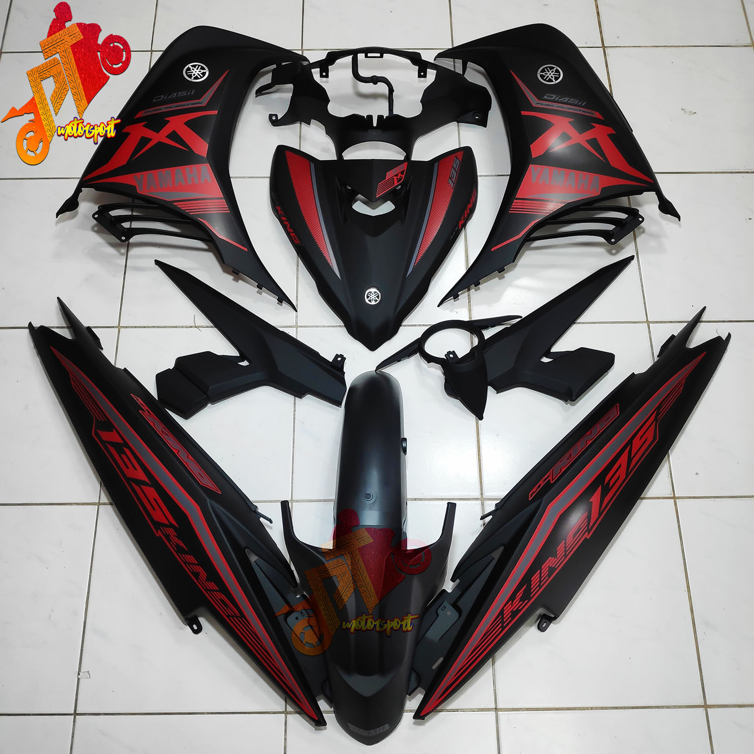 Yamaha Lc 135 Cover Set Dark Matt Black MX KING Black Tanam Matt V2 V3 ...