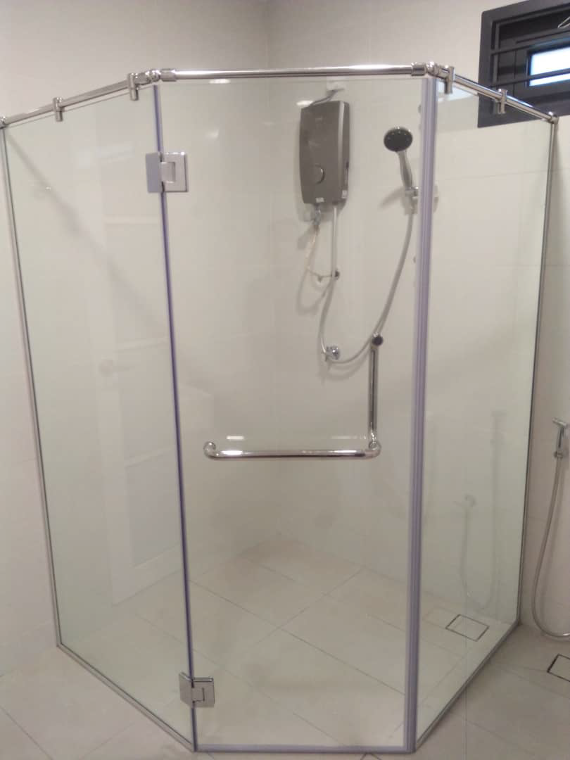 [PRE-ORDER] Diamond Frameless Shower Screen, REH200 Shower Screen ...