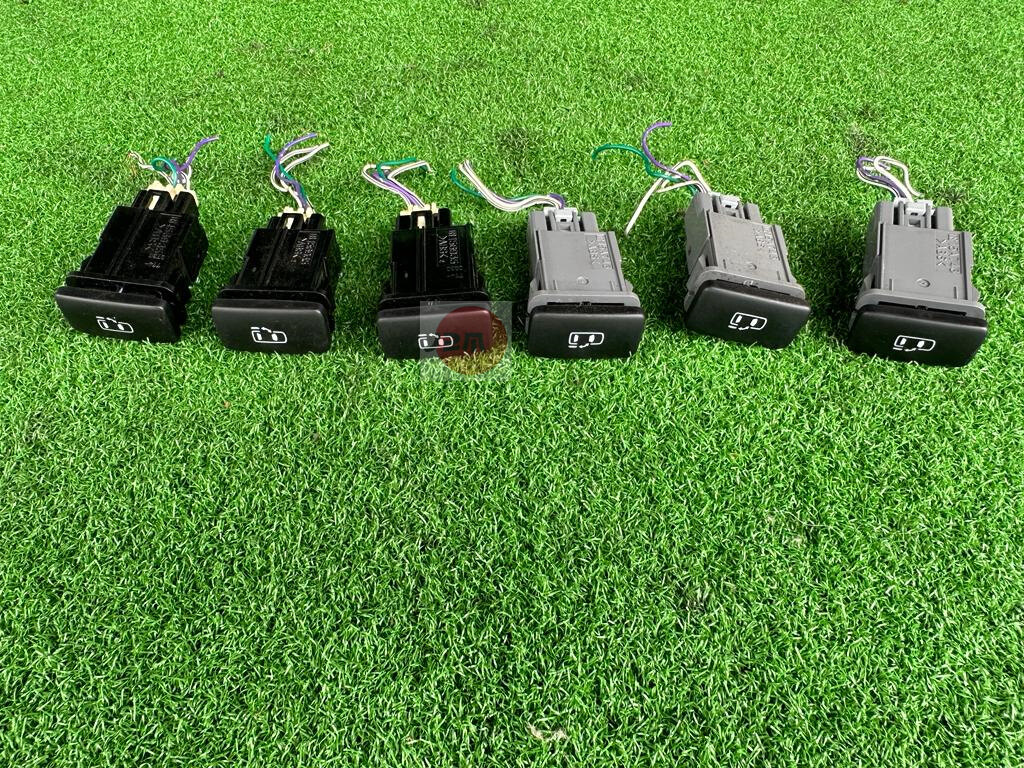 Toyota Estima ACR30 / MCR30 Slide Power Door Switch Left & Right Used ...