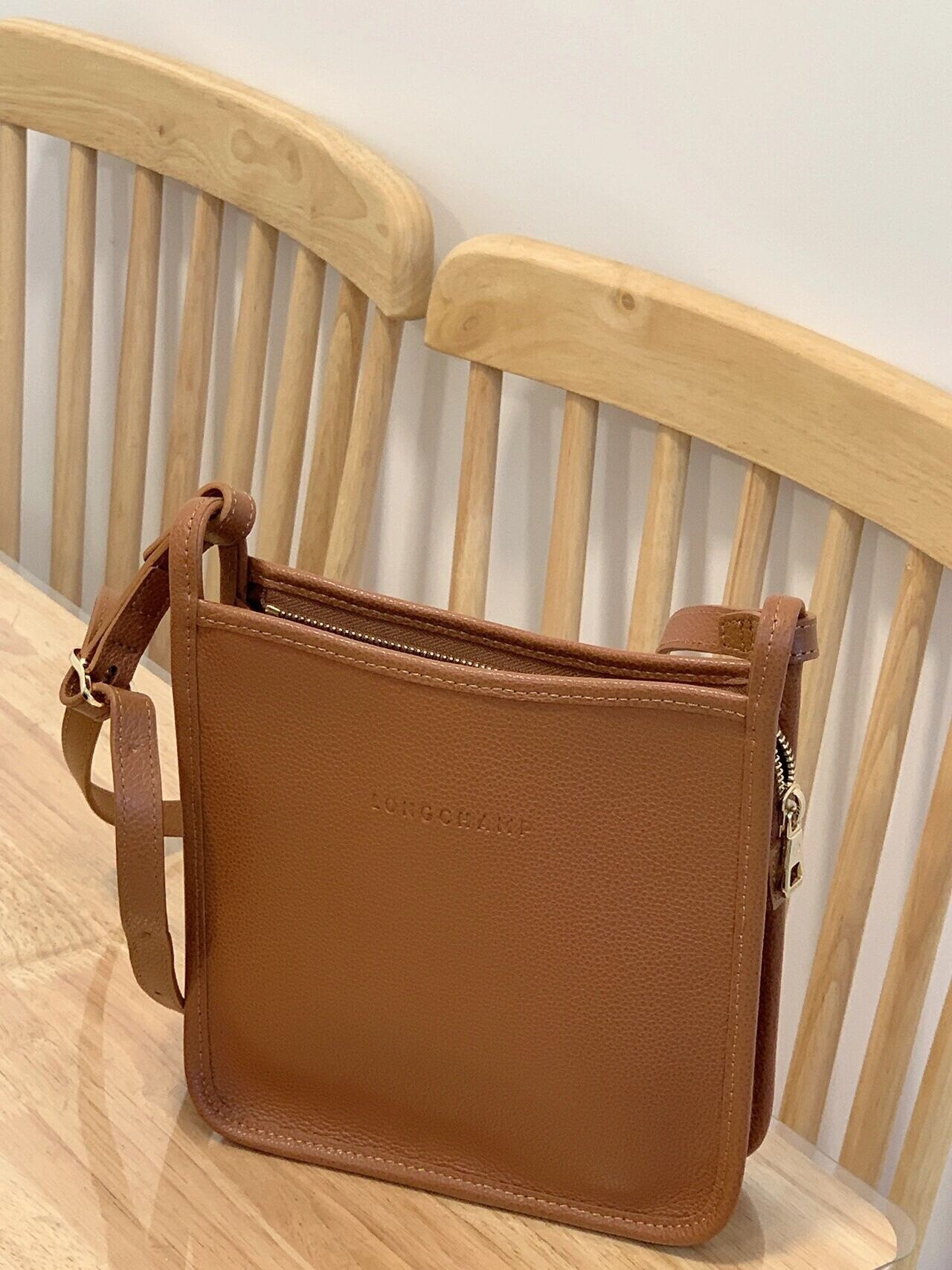Longchamp กระเป๋าสี่เหลี่ยมเล็กสีสันสดใสขนาด: 25x20x5 - Life is like ...