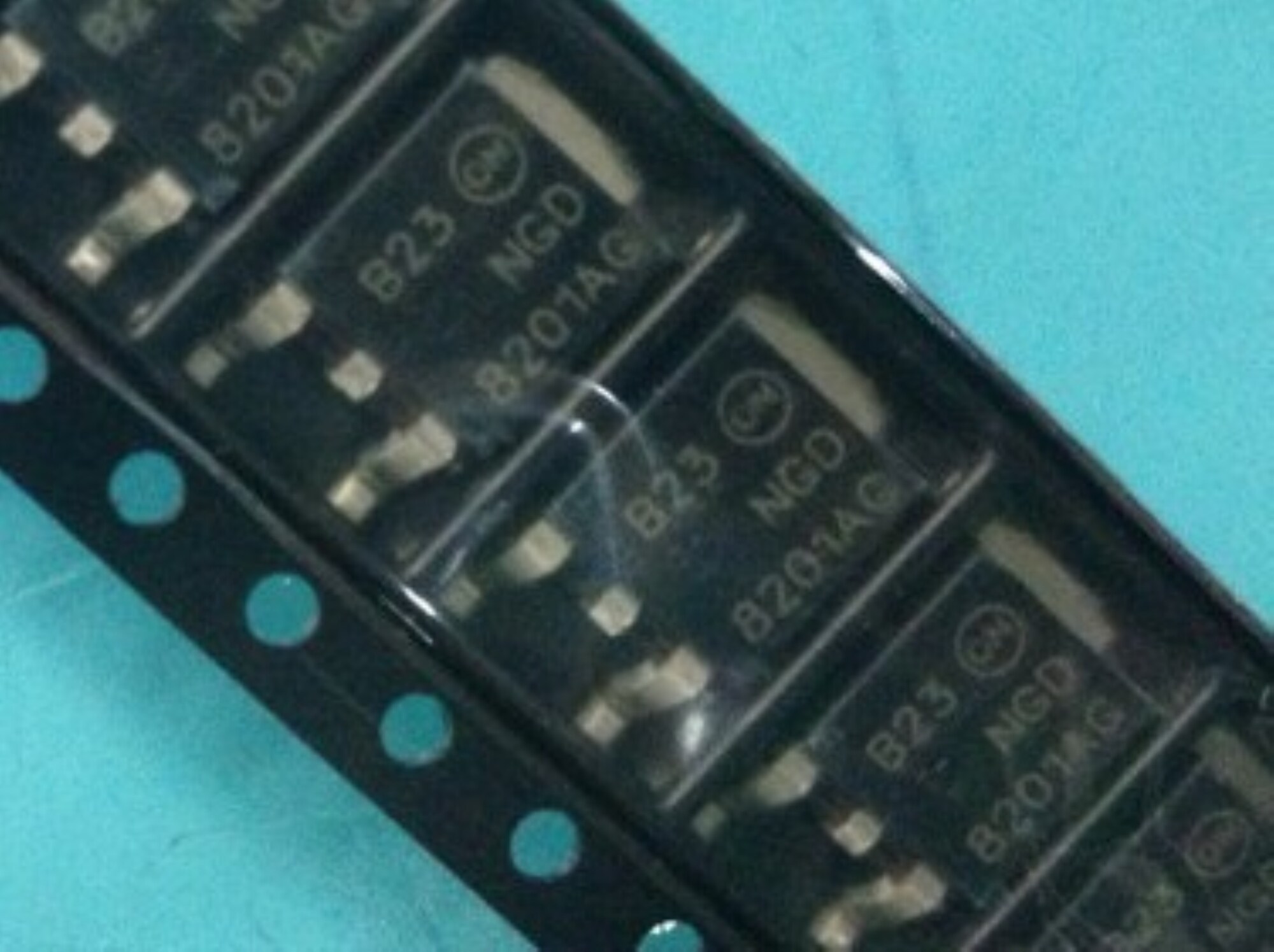 10PCS 8201AG NGD8201AG TO 252 - cz17 - ThaiPick