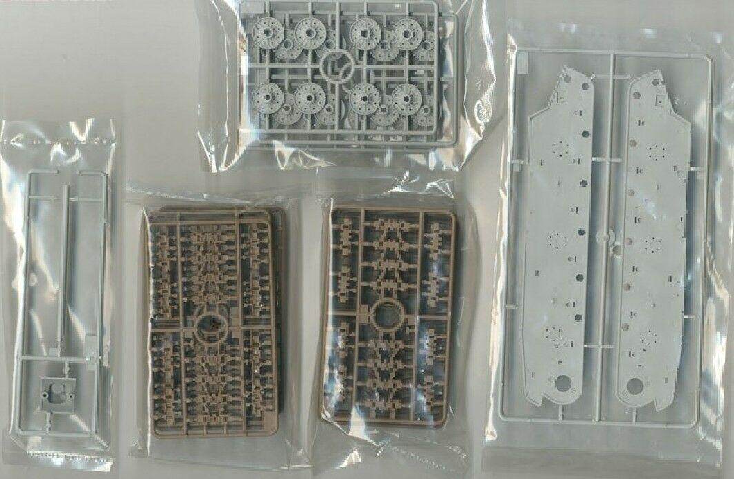 โมเดล Trumpeter รุ่น01567 1/35ของโซเวียต KV-1S/85รถถังหนักชุดโมเดล ...