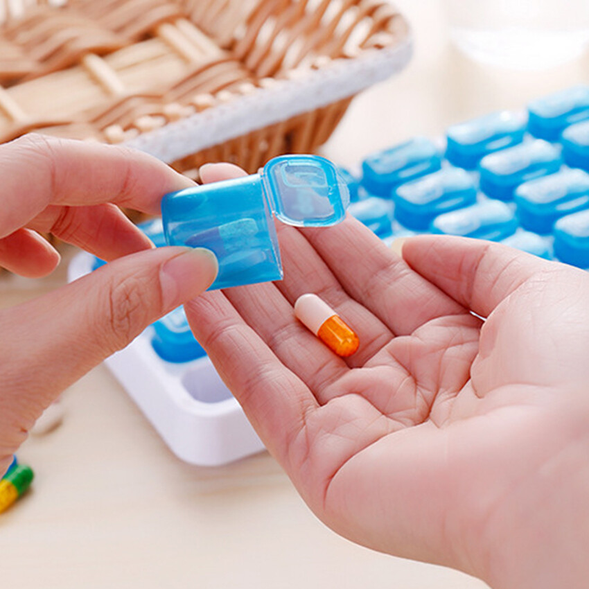 Pill Box 31 Day Medicine Tablet Dispenser Organizer Weekly Storage Case ...