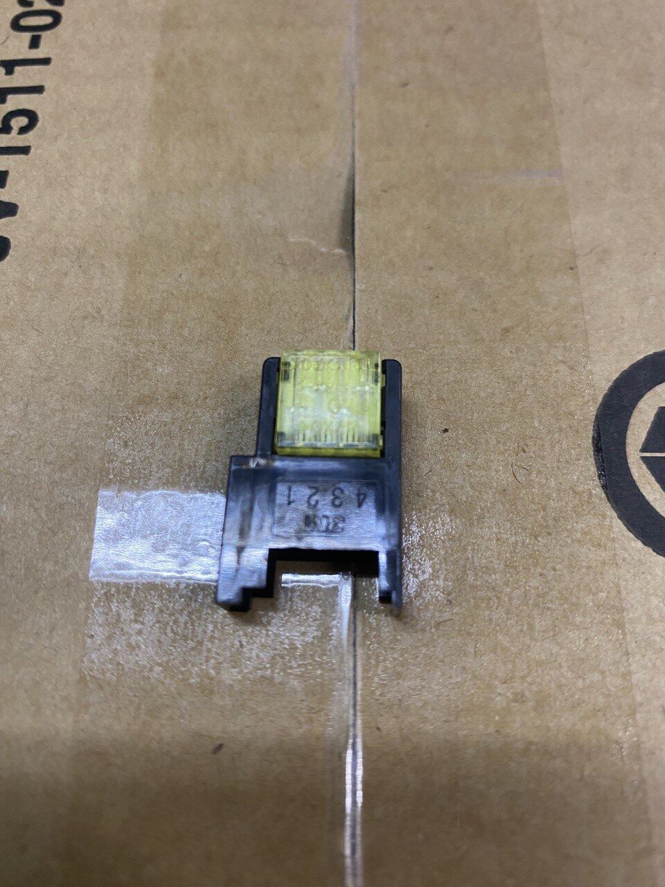 3M_4-Way IDC Connector Socket for Cable Mount, 1-Row, 37304-3122-000FL ...