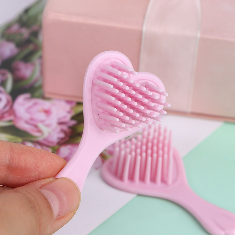 WORE 1Pc Miniature Dollhouse Doll Comb Model Heart Shaped Comb Grooming ...