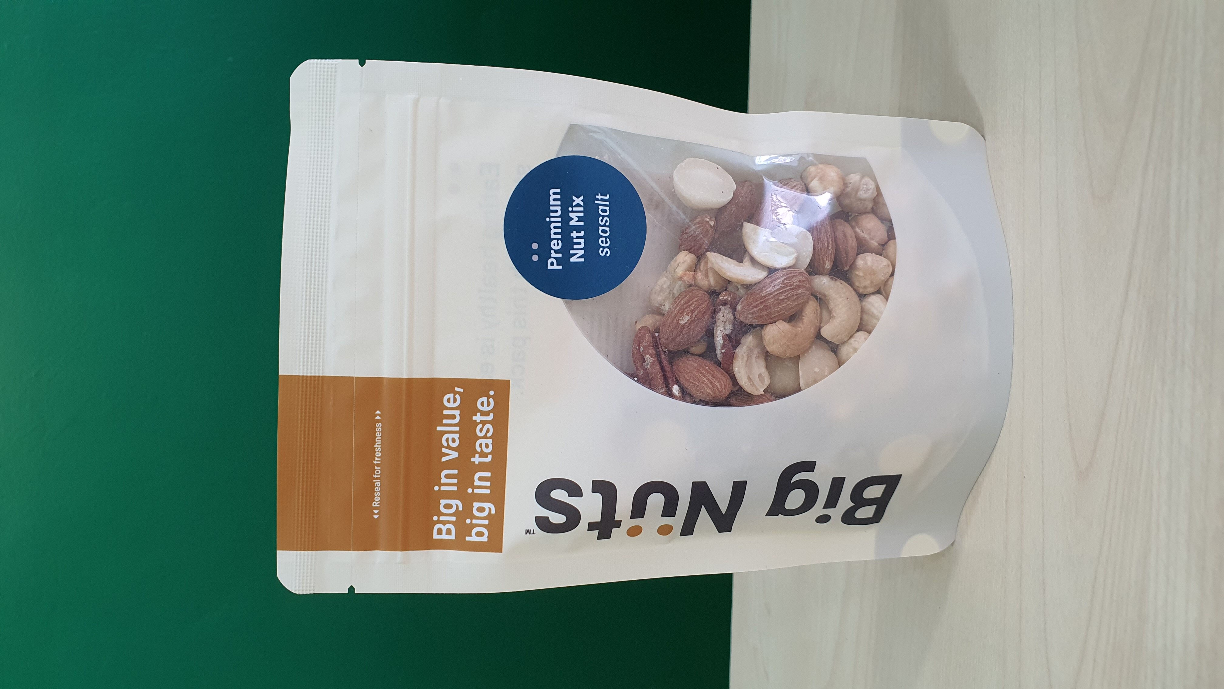 Big Nuts Premium Nut Mix Lightly Roasted Sea Salt Natural (135g ...
