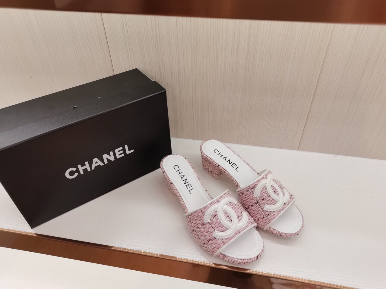 รองเท้าแตะ CHENAL บล็อกส้นสิ่งทอบนหนังสองชั้นโลโก้รอบนิ้วเท้า - Ji ...