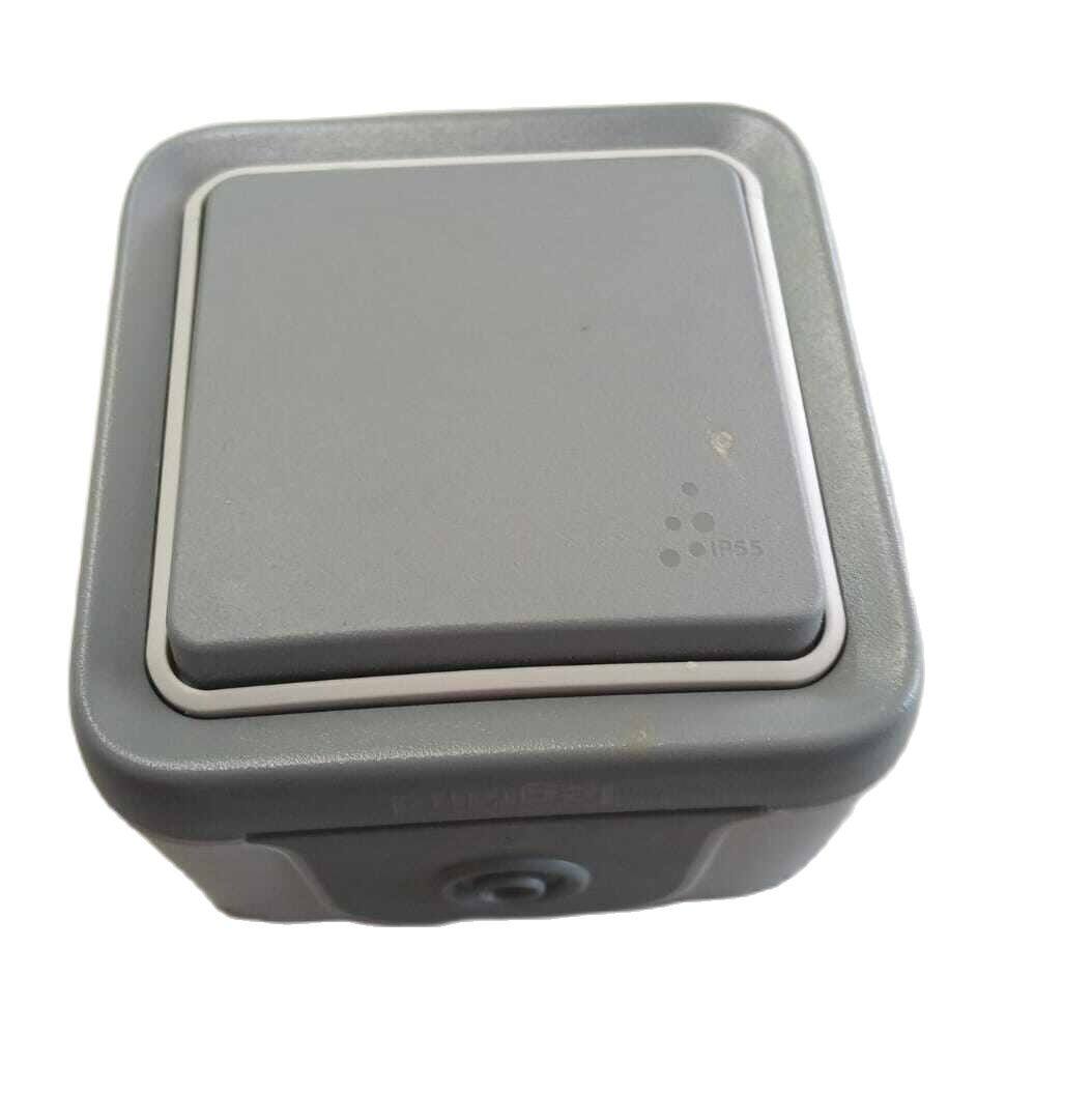 Legrand 069711 1g 2w Weatherproof Switch IP55 / Legrand 069715 2g 2w ...