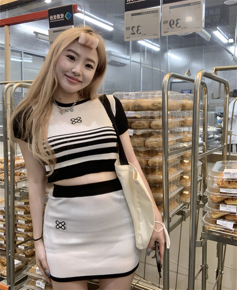 SEZO ชุดเสื้อยืดถักแขนสั้นลายทางสำหรับผู้หญิงชุดกระโปรงสั้นสองชิ้นสไตล์ ...