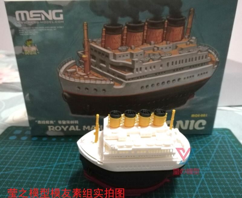 Glue-free color separation of Q version of plastic assembled model of ...