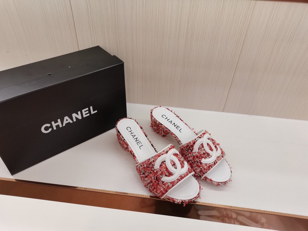 รองเท้าแตะ CHENAL บล็อกส้นสิ่งทอบนหนังสองชั้นโลโก้รอบนิ้วเท้า - Ji ...