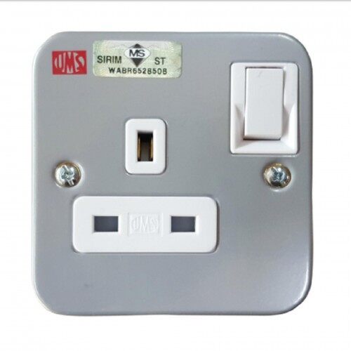 (40X3C)HEAVY DUTY METAL CLAD EXTENSION SWITCH SOCKET C/W CABLE & PLUG ...