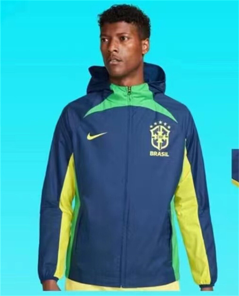 ฟุตบอลโลกฟุตบอลทีม T Rench Coat บราซิลเสื้อกันหนาวหมวกฟุตบอลลักษณะ ...