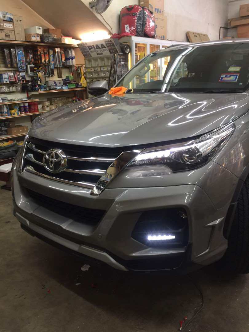Toyota Fortuner ( Body Kit , Bodykit , Skirt , Skirting , Lip ) With ...