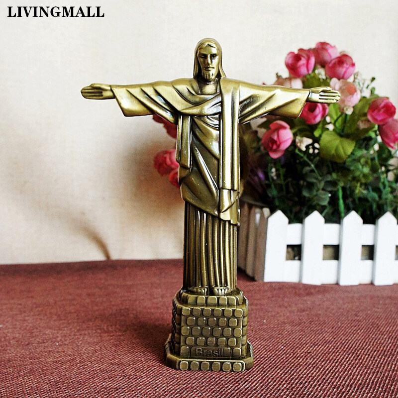 Livingmall Metal Statue of Jesus Figurine Art Christian Statue Crist ...