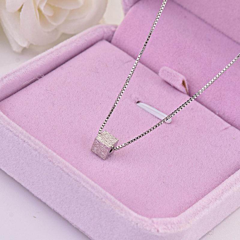 BBty แฟชั่นสำหรับผู้หญิงอารมณ์ที่เรียบง่ายแปรงขนาดเล็กสร้อยคอจี้ ...