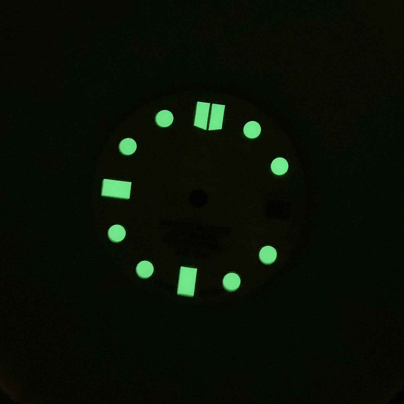 Modified Seiko watch literally strong luminous C3 adapted to NH35NH36 ...