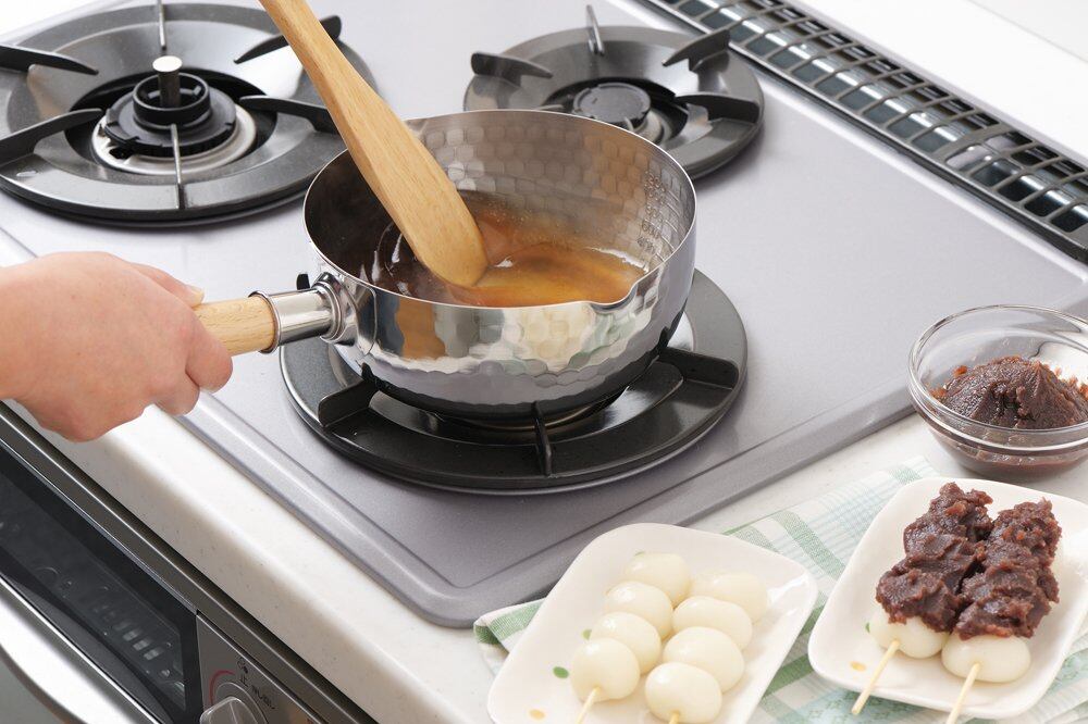 Yoshikawa Japanese-made snow pan 18cm IH correspondence stainless ...