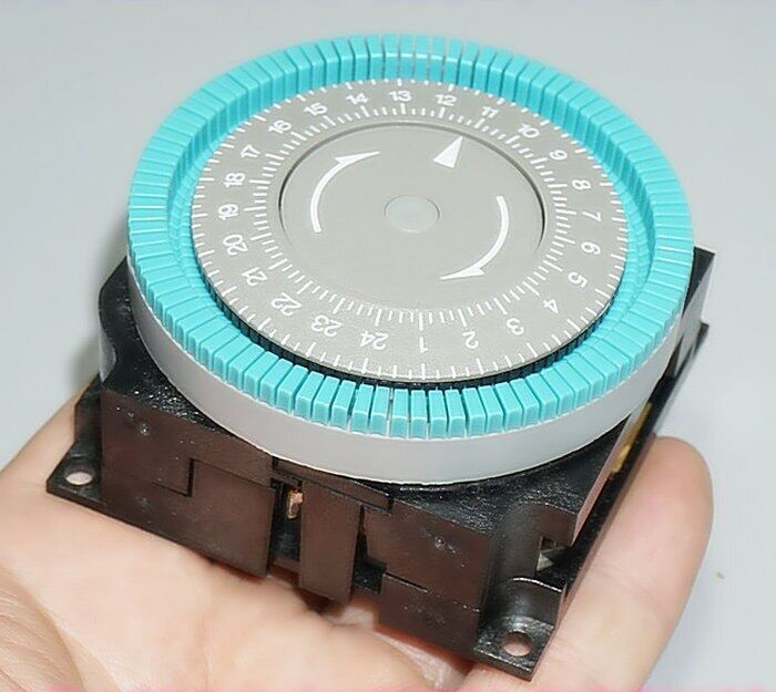 DIEHL mechanical time switch, 24-hour cycle programmable mechanical ...