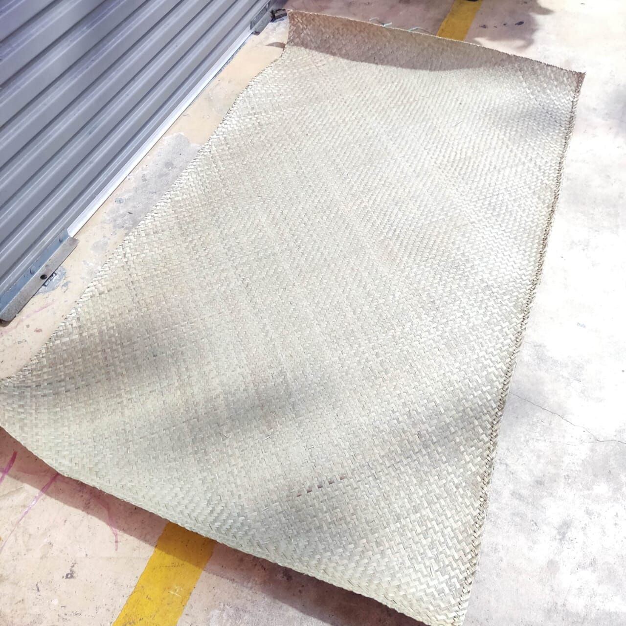 TIKAR RUMPUT ATAU TIKAR KERCUT. 3.8 X 6KAKI | Lazada