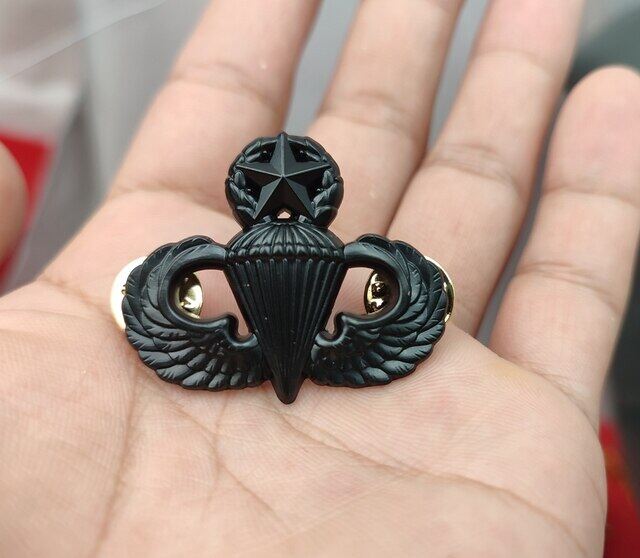 REPRODUCTION US ARMY AIRBORNE PARATROOPER PARACHUTIST JUMP WINGS MASTER ...