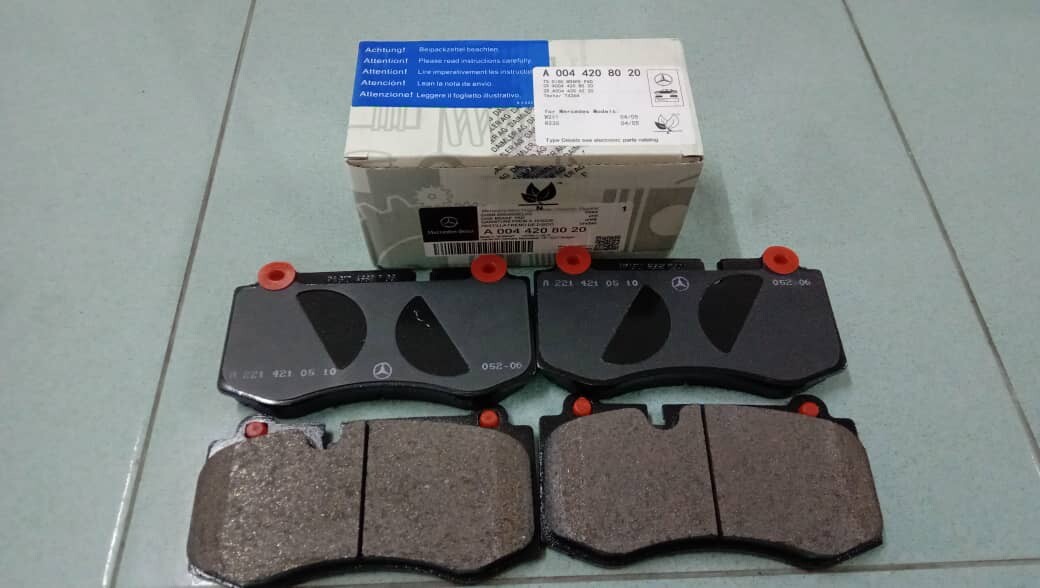 0044208020 BRAKE PAD FRONT MERCEDES W219 CLS 500 W221 S280 S300 S350 ...