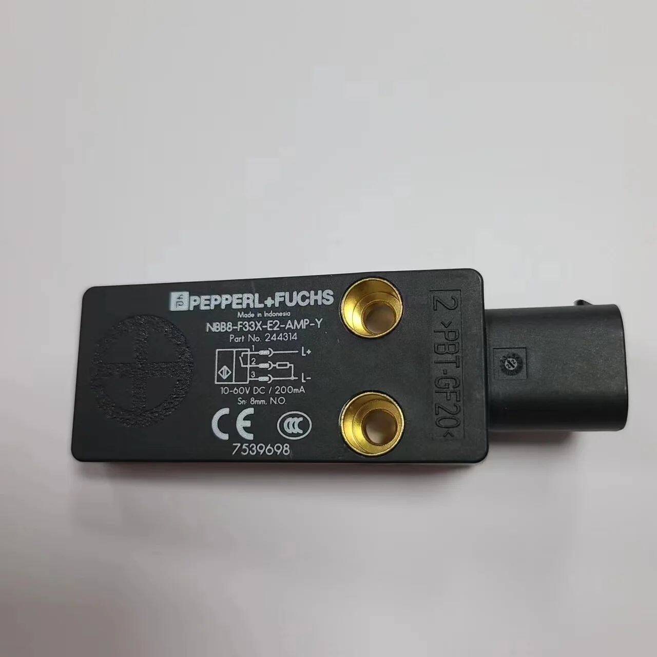PEPPERL+FUCHS 3Pin Sensor 244314 NBB8-F33X-E2-AMP-Y for Toyota BT ...