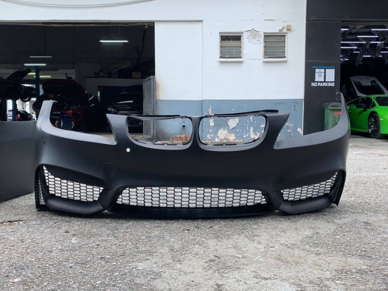 BMW E90 M4 bodykit Front bumper and rear bumper | Lazada