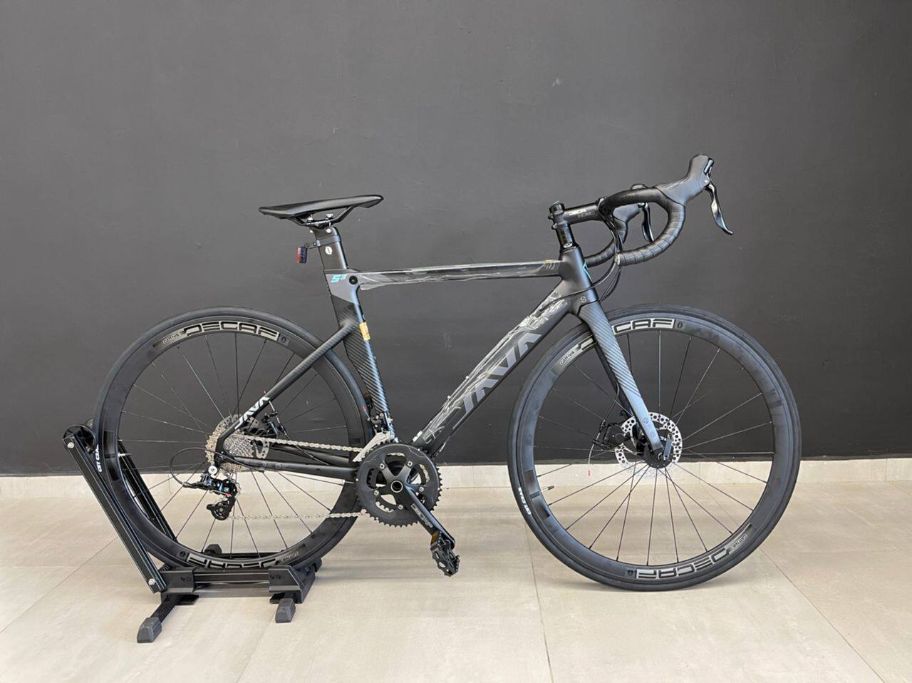 JAVA SILURO 3 UCI APPROVED 2 X 11 SPEED CARBON FORK ROAD BIKE COME WITH ...
