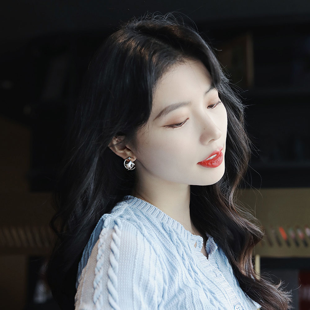 Sanhe S925เข็มเงินดาวดวงจันทร์ต่างหูสตั๊ดสำหรับสาวเกาหลีอารมณ์สูงเพชรปุมเครื่องประดับคริสตัล ...