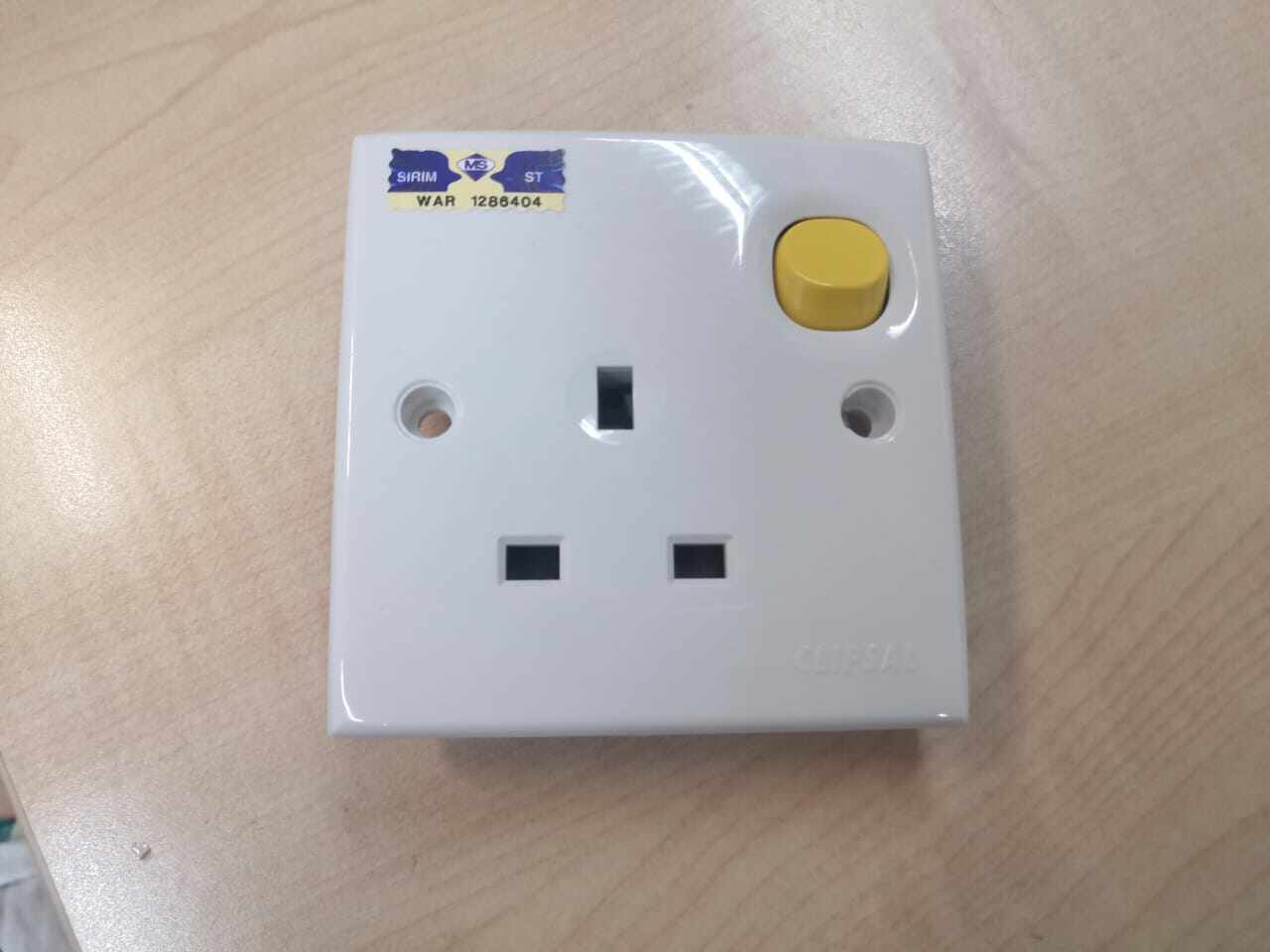 Clipsal E15 13A 250V 1 Gang Switched Socket with yellow dolly | Lazada