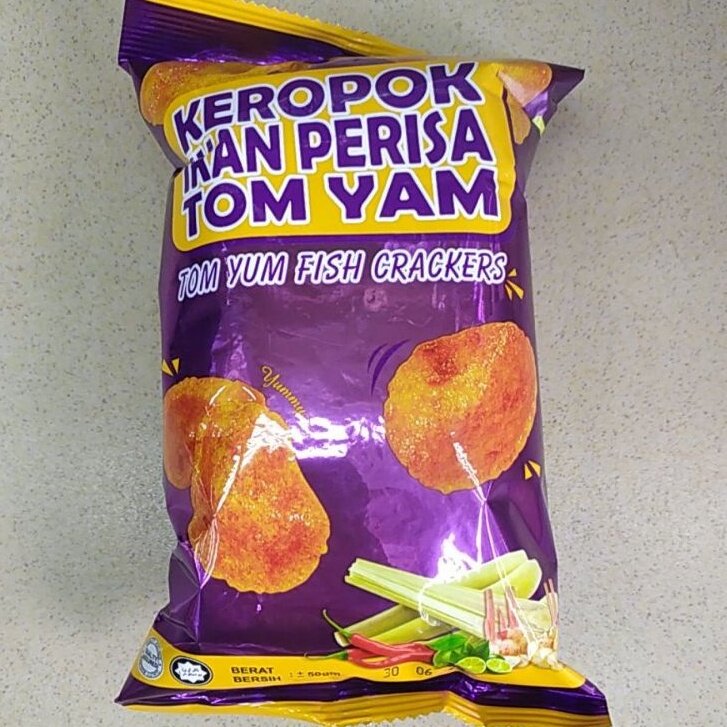 KEROPOK IKAN PERISA TOMYAM CAP MENARA 50g | Lazada