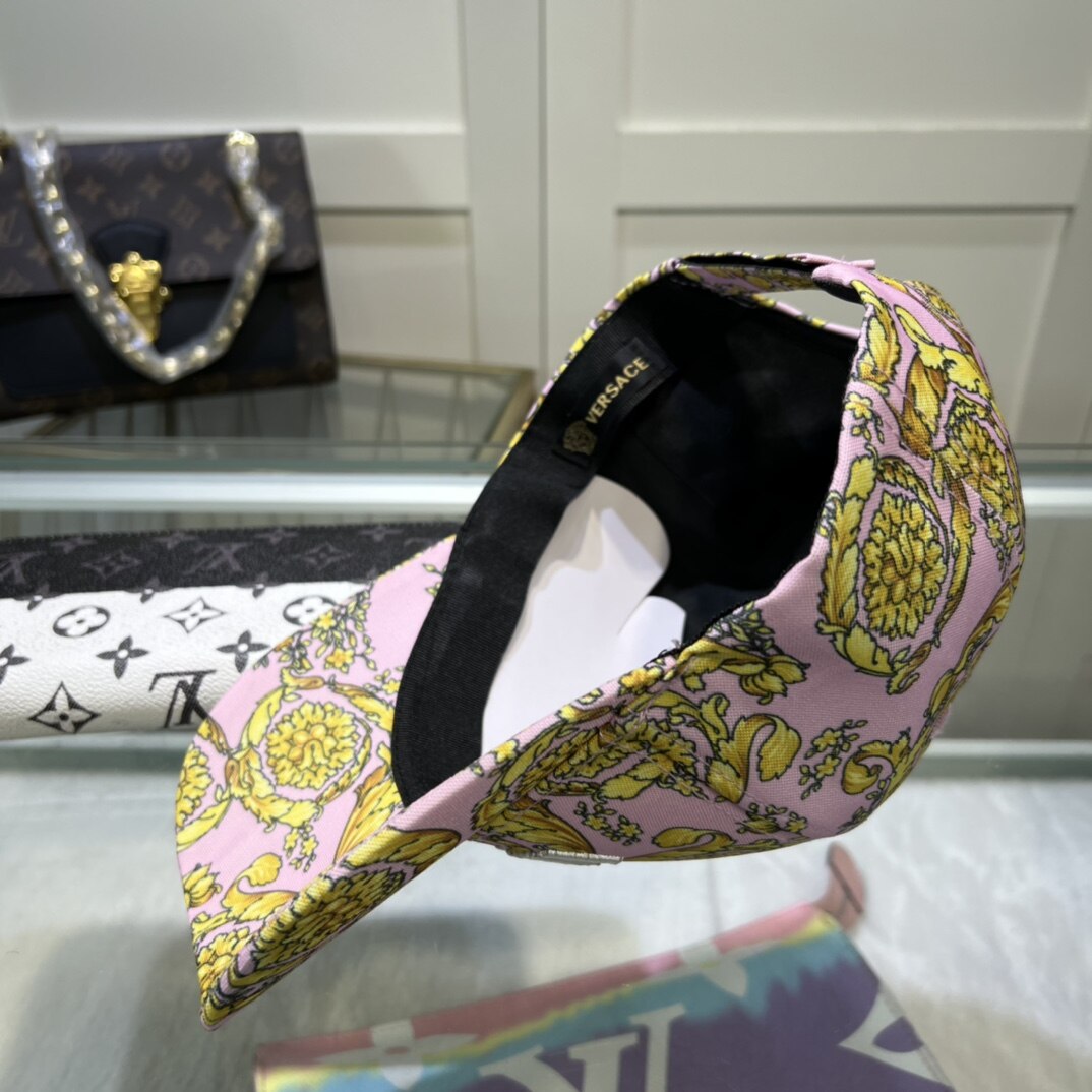 หมวกของ Lisa Versace หมวกเบสบอลคลาสสิกการปักแบบคลาสสิกเรียบง่ายและสง่า ...