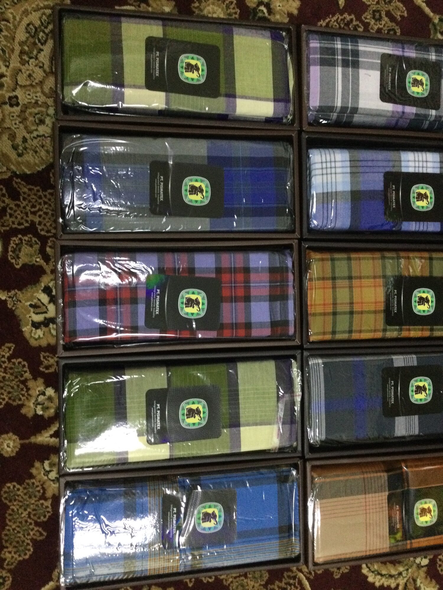 Kain pelikat 10 helai ( sekotak ) mika gajah duduk | Lazada