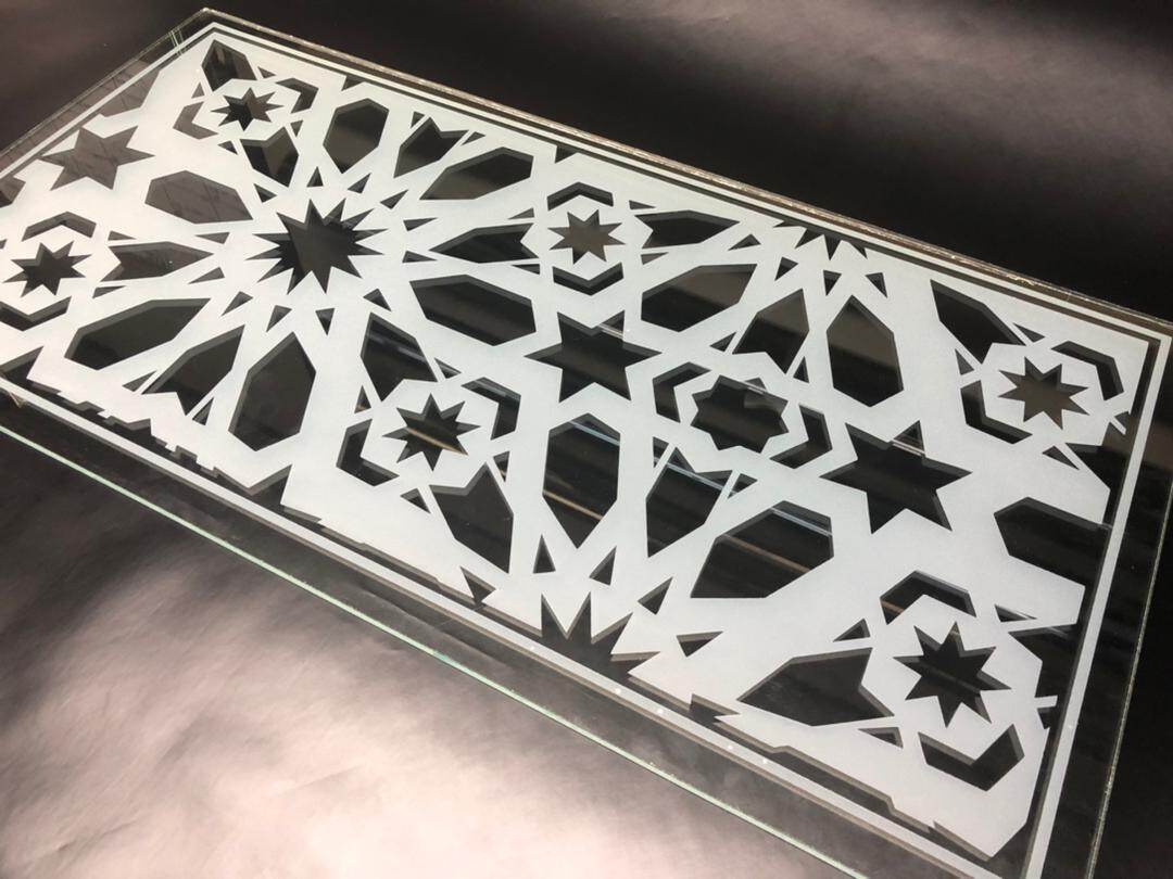 Hiasan Tinted Bercorak Islamik Geometrik / Islamic Die-Cut Pattern Art ...