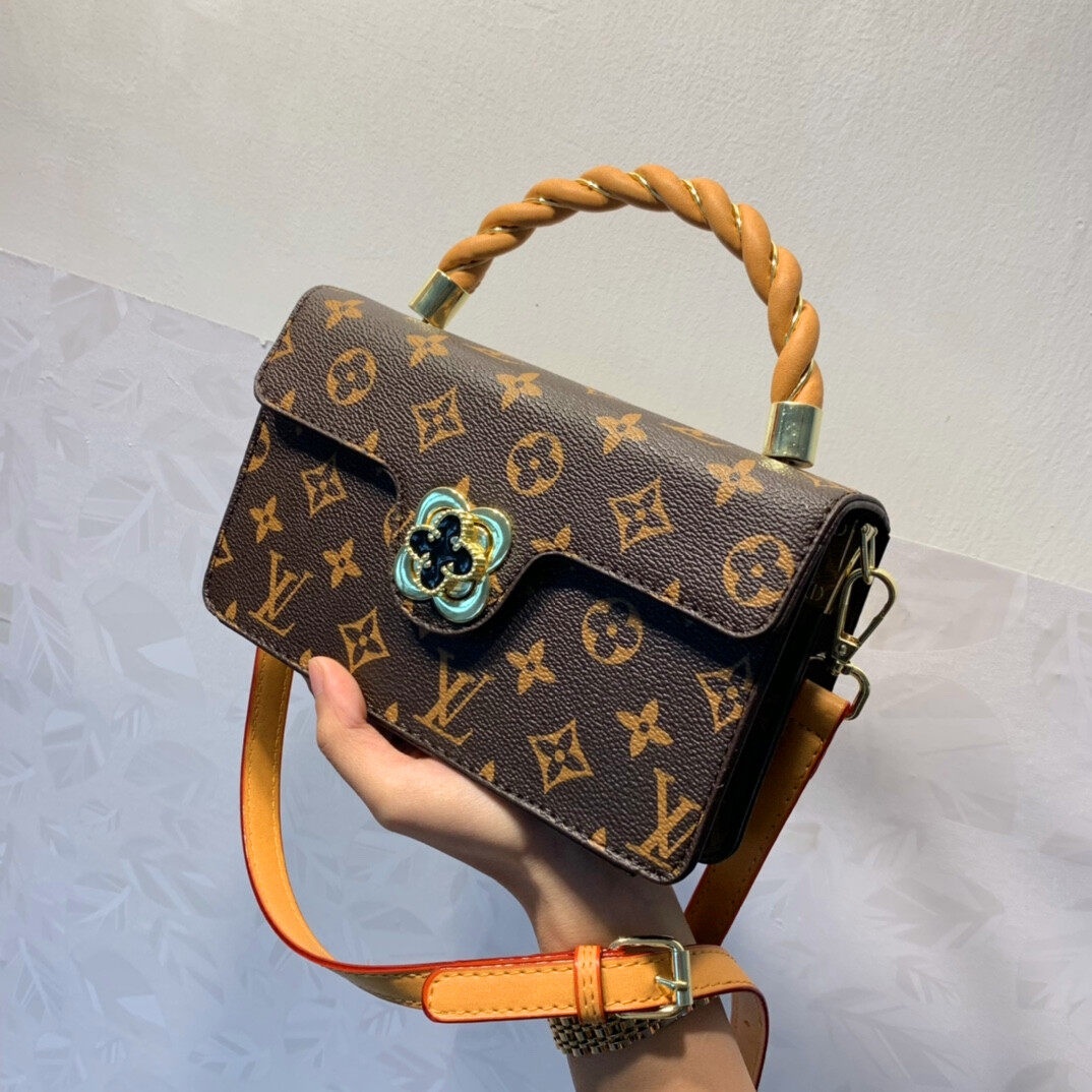 ♥(ถ่ายสด)♥LV Louis Viton∮ 2022ผู้หญิงกระเป๋าสี่เหลี่ยมของแท้ใหม่กระเป๋า ...