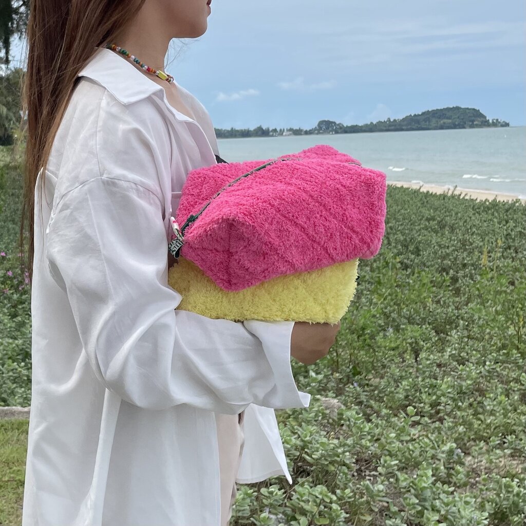 fluffy pouch bag 30 - miss.girls กระเป๋าเครื่องสำอาง กระเป๋าใส่ของ ...