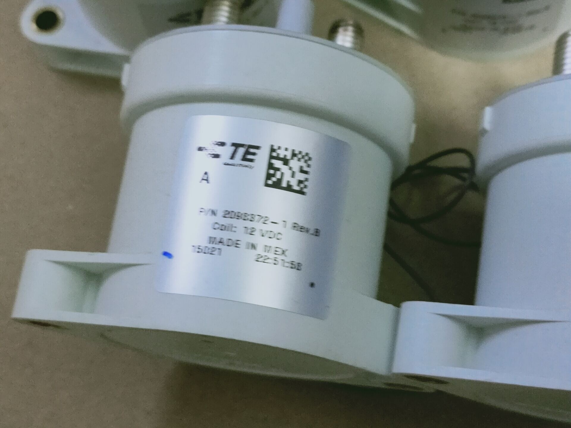 Tyco EV200AAANA High Voltage Contactor Automotive Relay 200A 12V- 24V ...