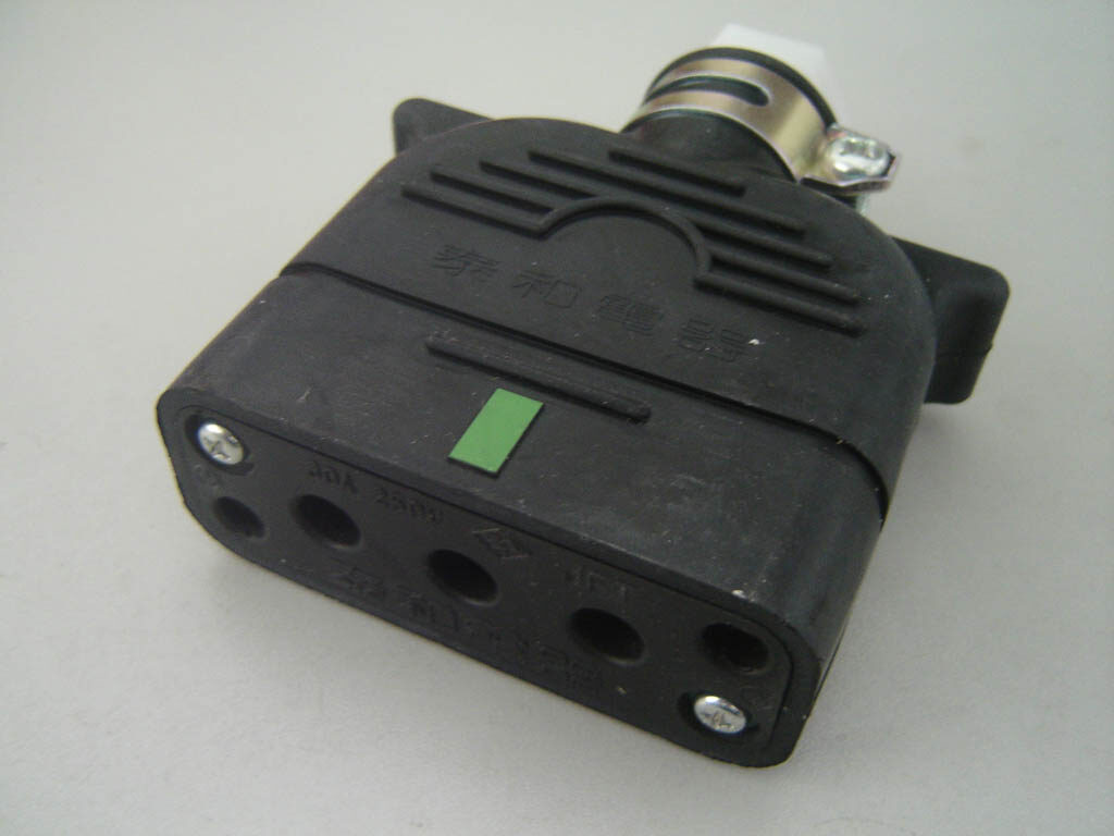 Nichiyu 37010-10870 37010-10890 30A 250V AC Battery Charger Connector ...