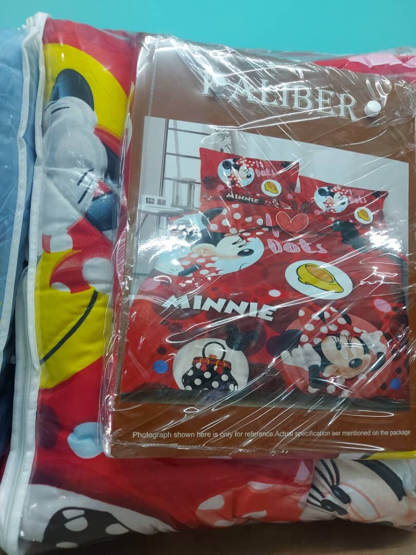 Cadar 100% Fine Fabric Material Kartun Animasi Katil Bujang Set 5 in 1 ...