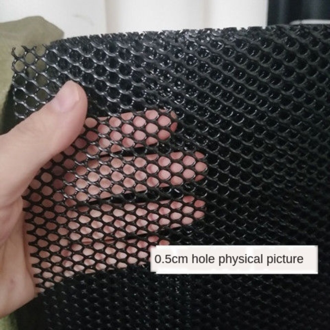 Macroporous black plastic mesh protection against the balcony cast net ...